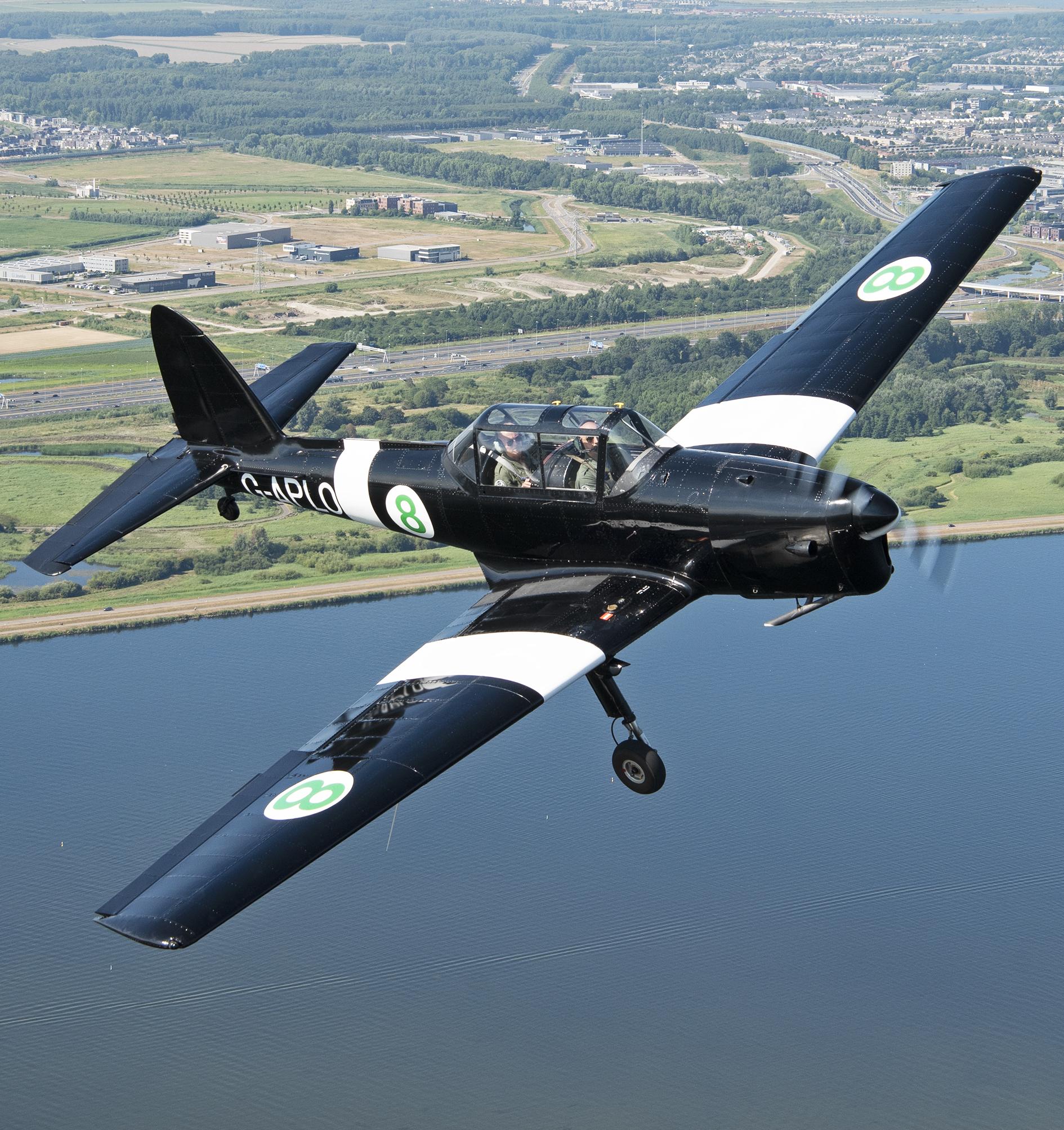 Samen met pensioen, samen in de Chipmunk | klmcabinefonds.nl